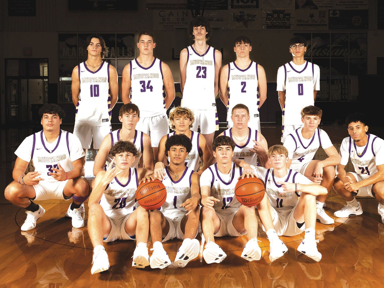 Basketball team begins season with new coach, same goals