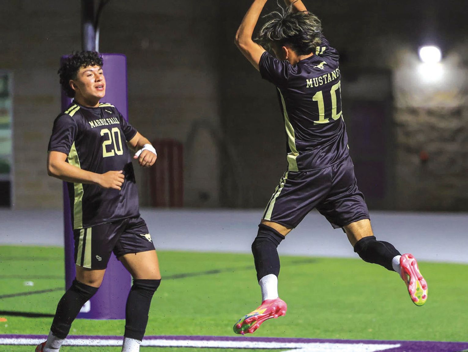 Soccer Team Gives Davenport First District Loss