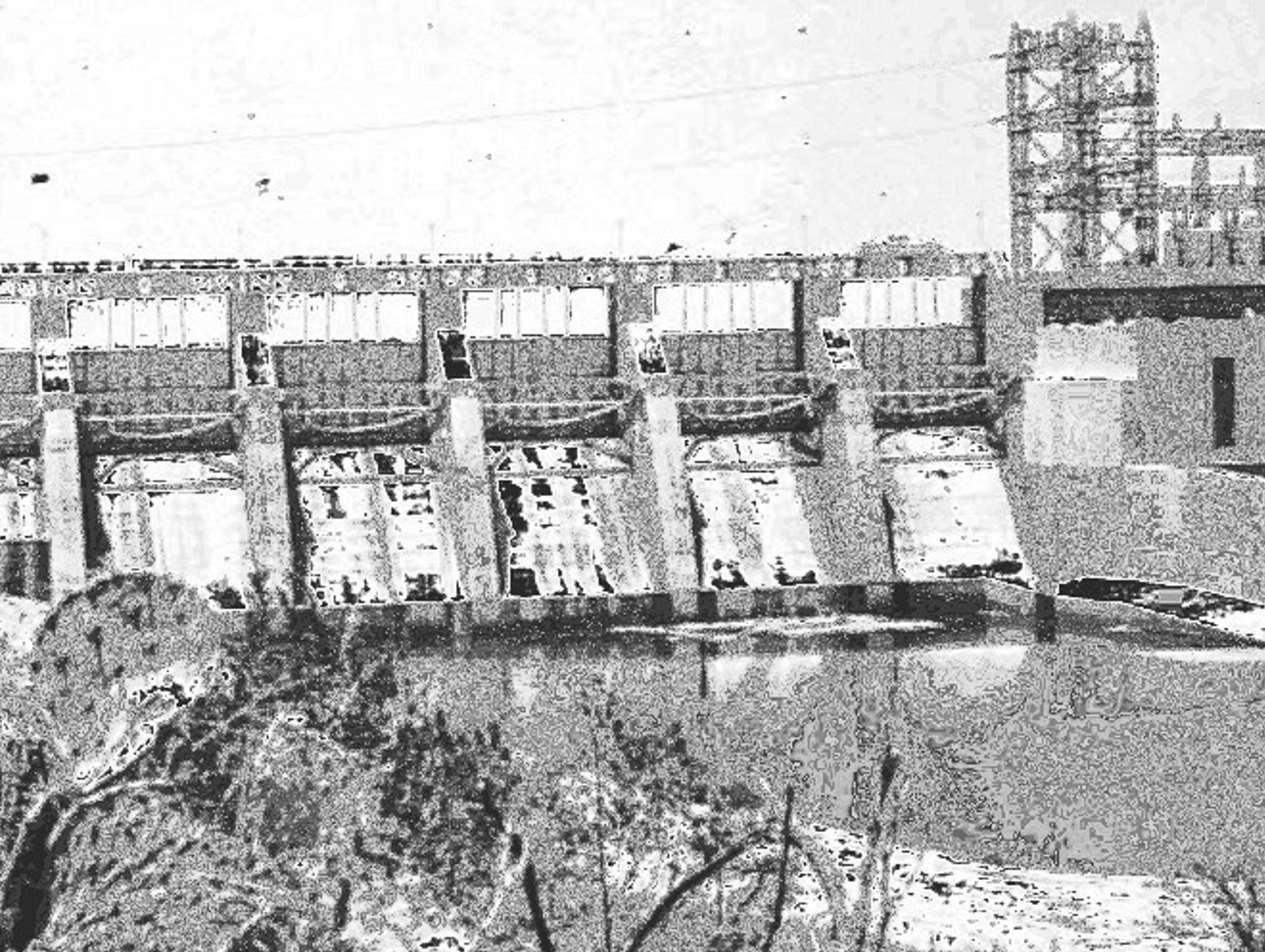 Unprecendented growth launches historic dam construction